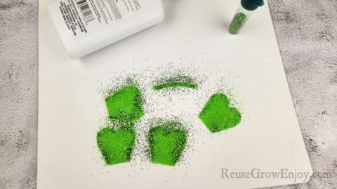 How To Make A Clover Pin With Free Printable Shamrock Pattern - Reuse ...